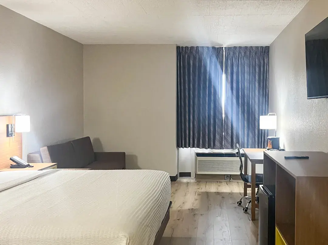 Studio 6 Suites Fremont, Oh - Fremont, OH