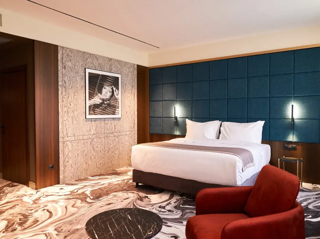 Hotel Status - Brest