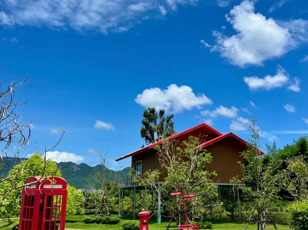 Thebest Capsule Resort - Kanchanaburi