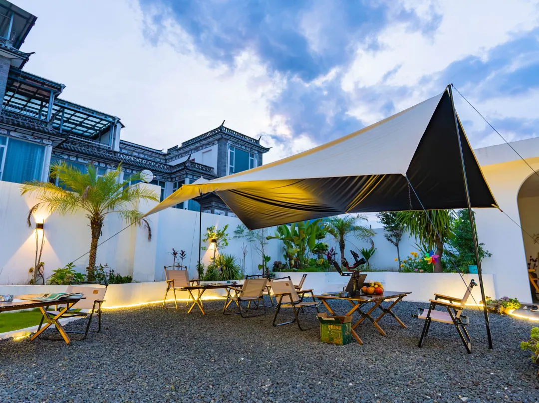 Dali Yunshu Shiyue Inn - Dali