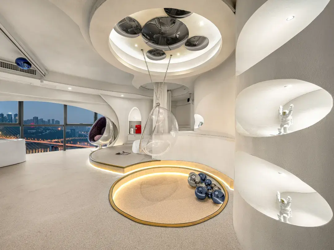 Under The Empty Mountain· Idle Resort Hotel - Chongqing
