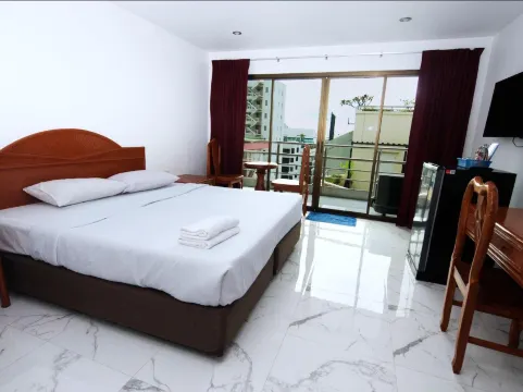 Highfive Hotel Pattaya - Pattaya City