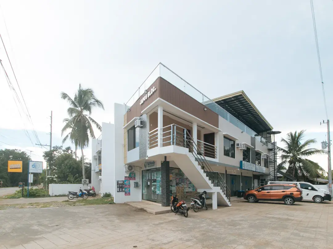 Reddoorz @ Happy Stay Apartelle - Dauis