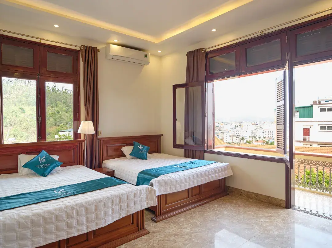 Sea & Mountain By Kim - Hạ Long