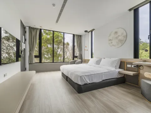 Moda & The Moon - 먀오리 현