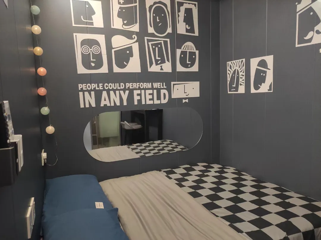 Polar Bear Inn - Tseung Kwan O