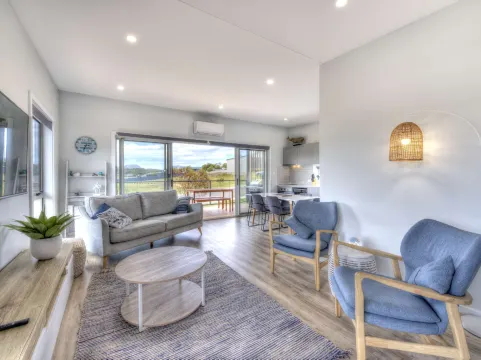 Archella 2 - Tasmania