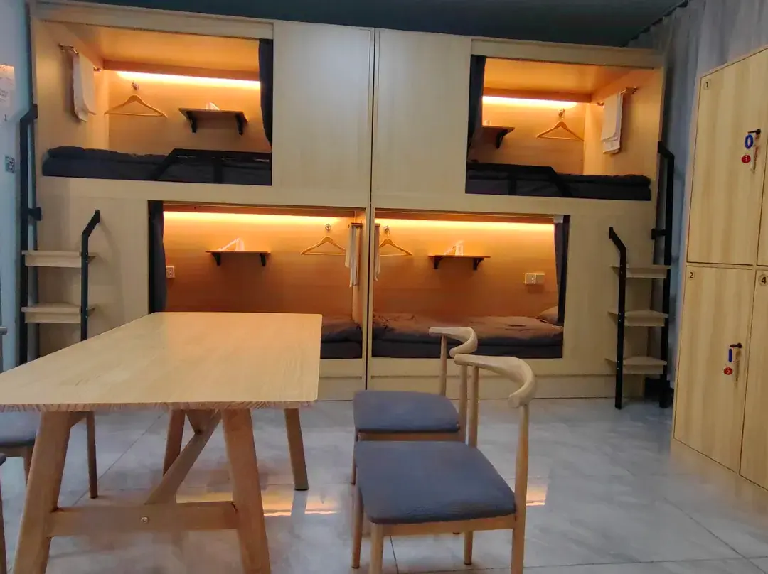 Morning Blossoms Gathered At Dusk Youth Hostel - Hohhot