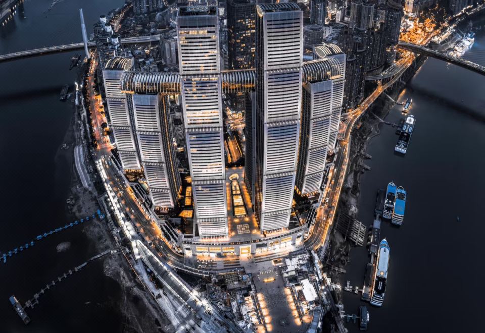 River View · 180 ° River View Hotel (Chongqing Monument to the people's ...