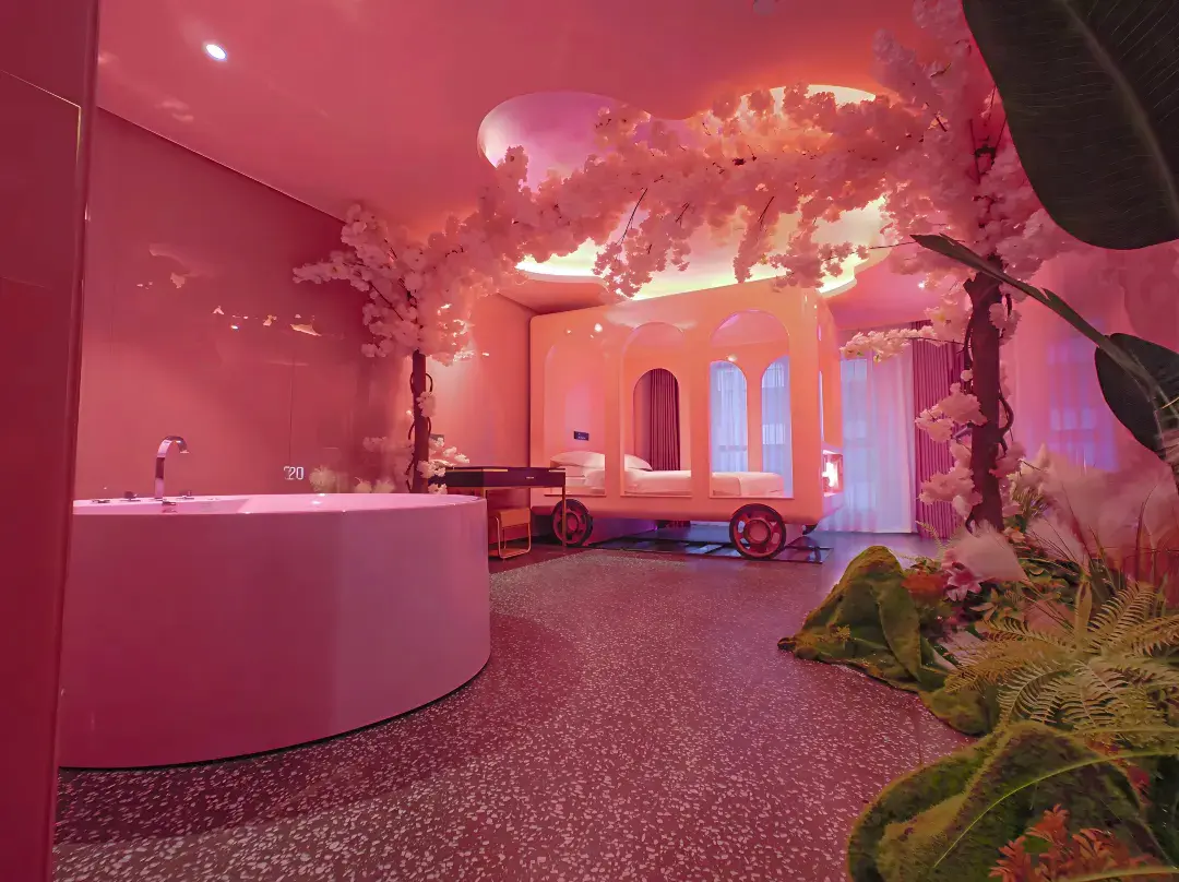 Love Space Theme Hotel - Xining