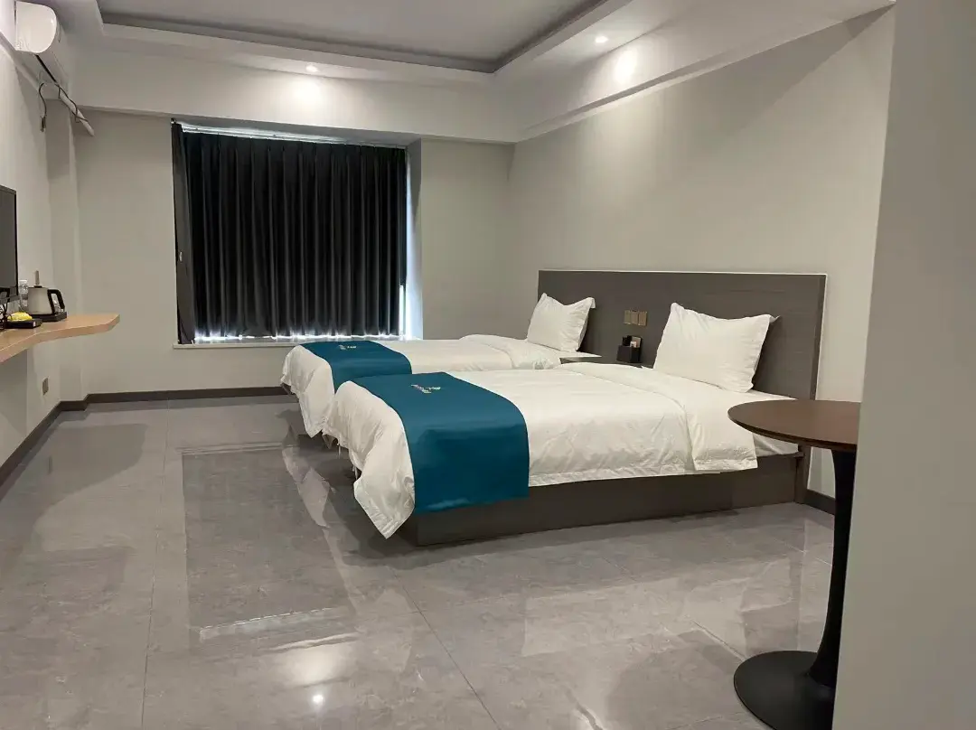 Panzhihua 9+1 Business Hotel - Panzhihua
