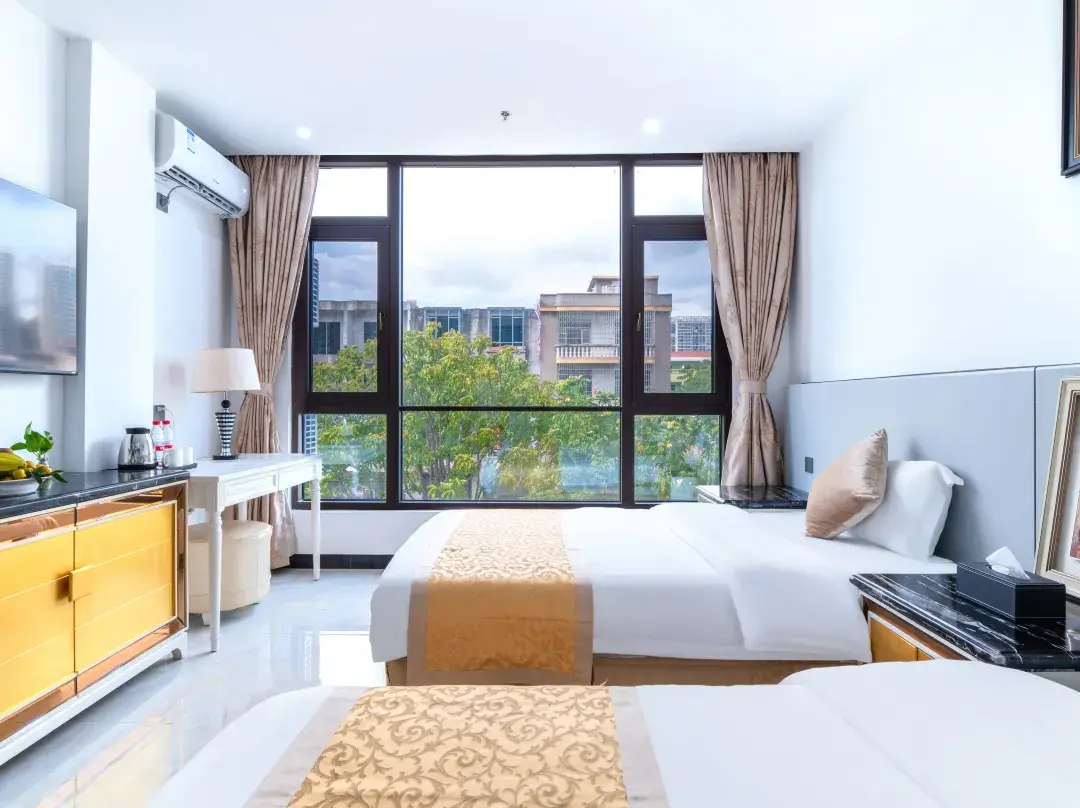Silver Beach Fine View Hotel - Beihai