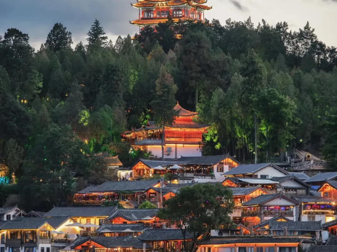 97 Xingren Upper Section, Wuyi Street, Gucheng District, Lijiang City, Yunnan Province. - Lijiang