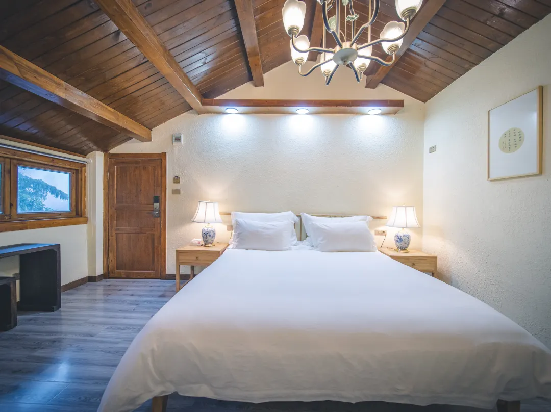 Lingshanju Hotel - Xiangyang