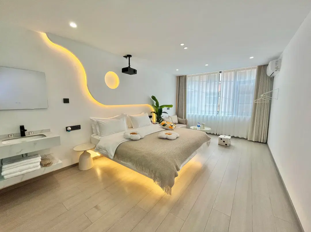 Foam Smart Audiovisual Hotel - Dali