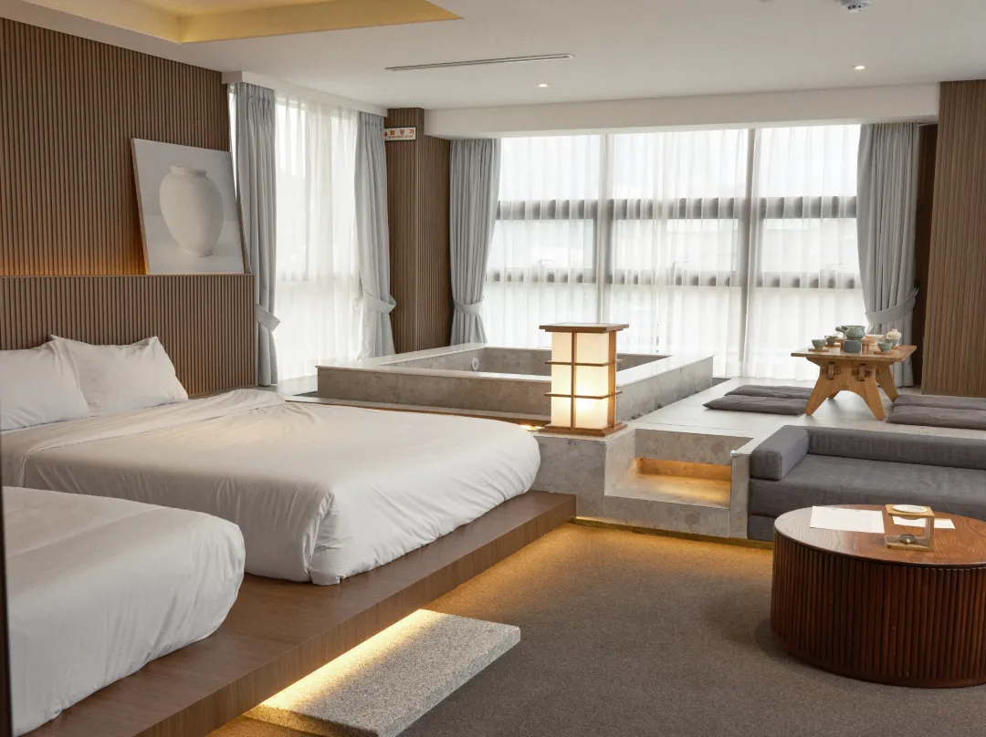 Uh Suite The Myeongdong - 서울특별시