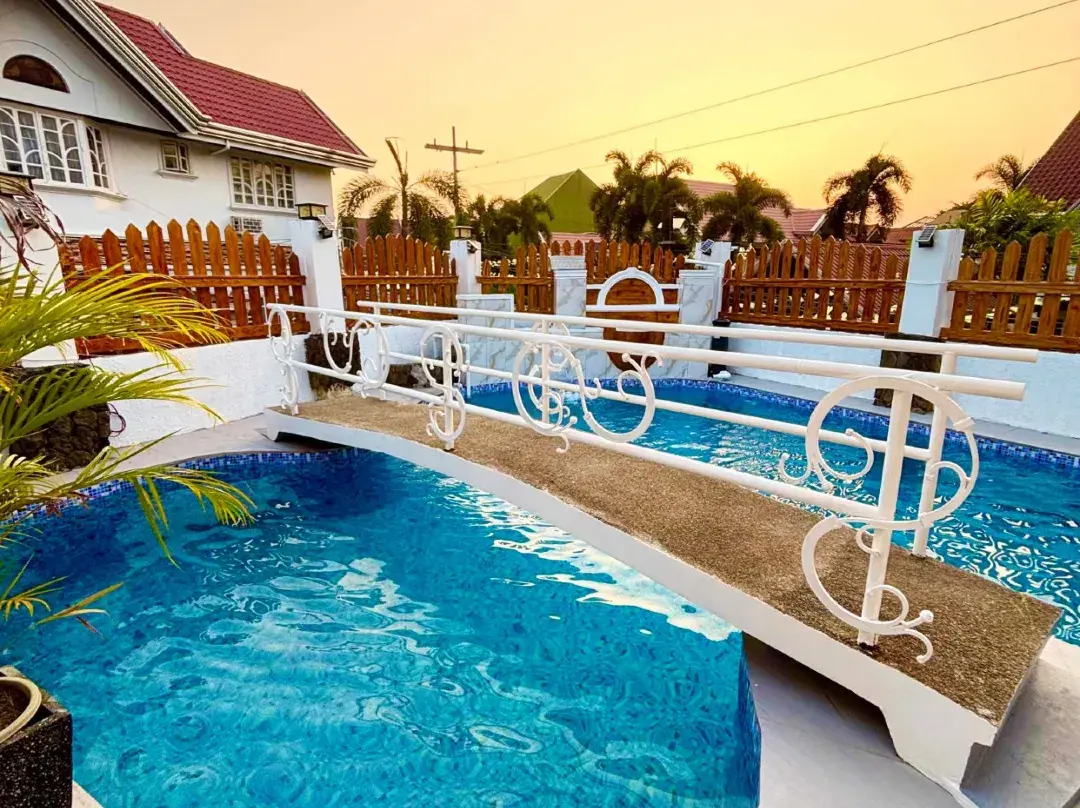 Hotel Adelina Balanga City Bataan - Balanga