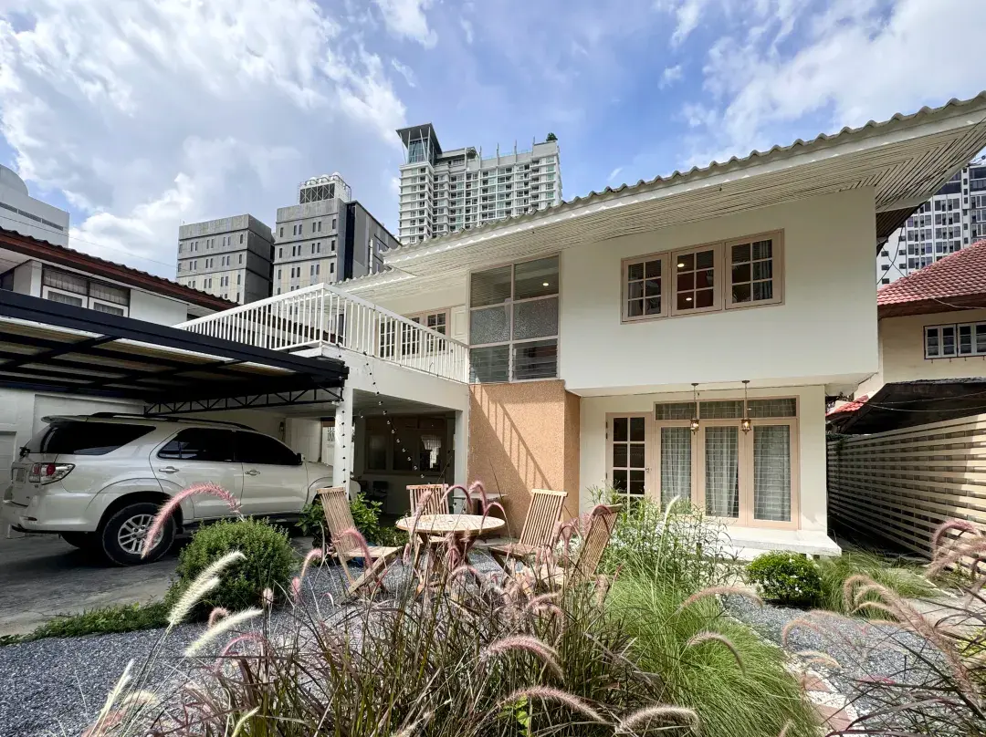 4 Bedroom Rustic Farmhouse Sleep 10 4 Mins Walk To Mrt - Bangkok