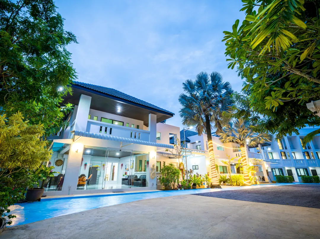 Phuket Leisure Time Hotel - Phuket