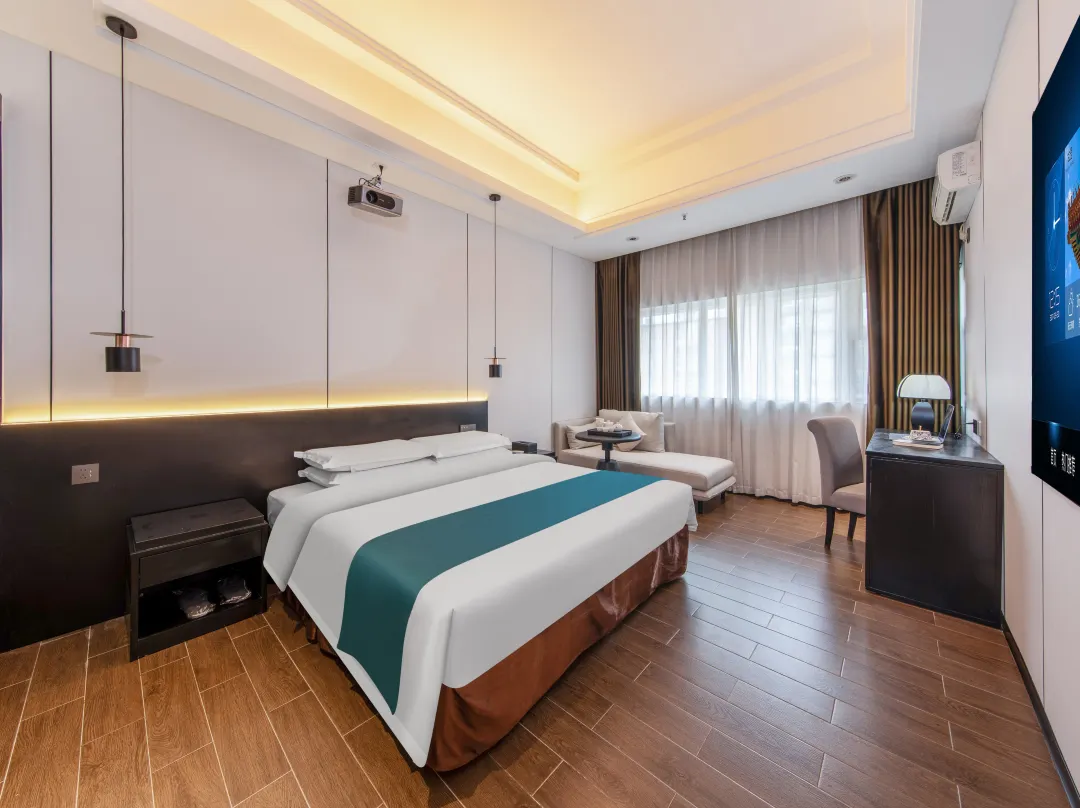 Super Time Strange Goose Tide Play E-sports Hotel - Yuen Long