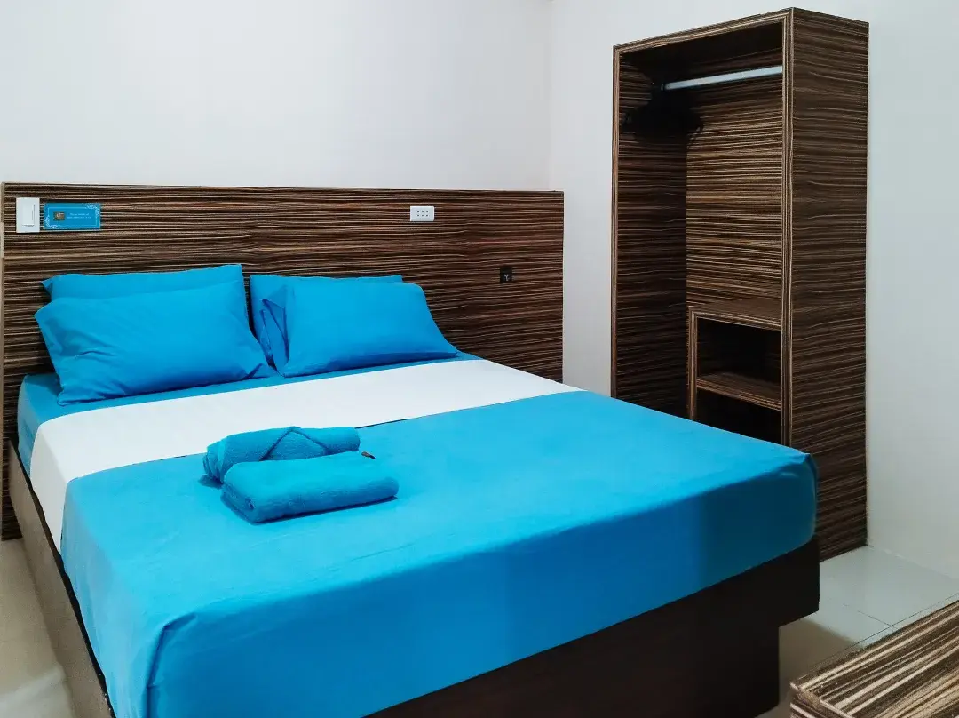 Reddoorz @ Sir G Hotel D'mall Boracay - Malay