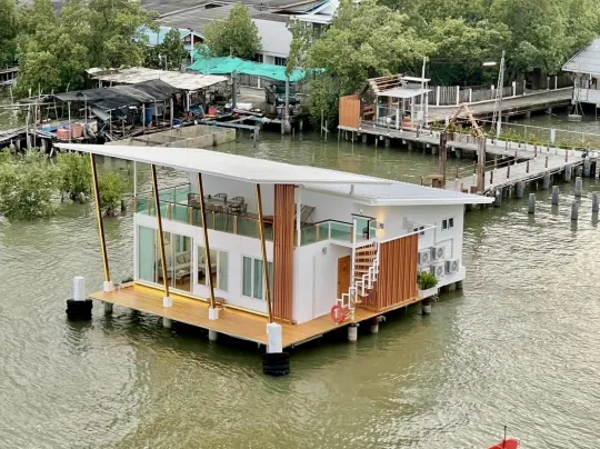 Capt.juf Private Watervilla - Klaeng District