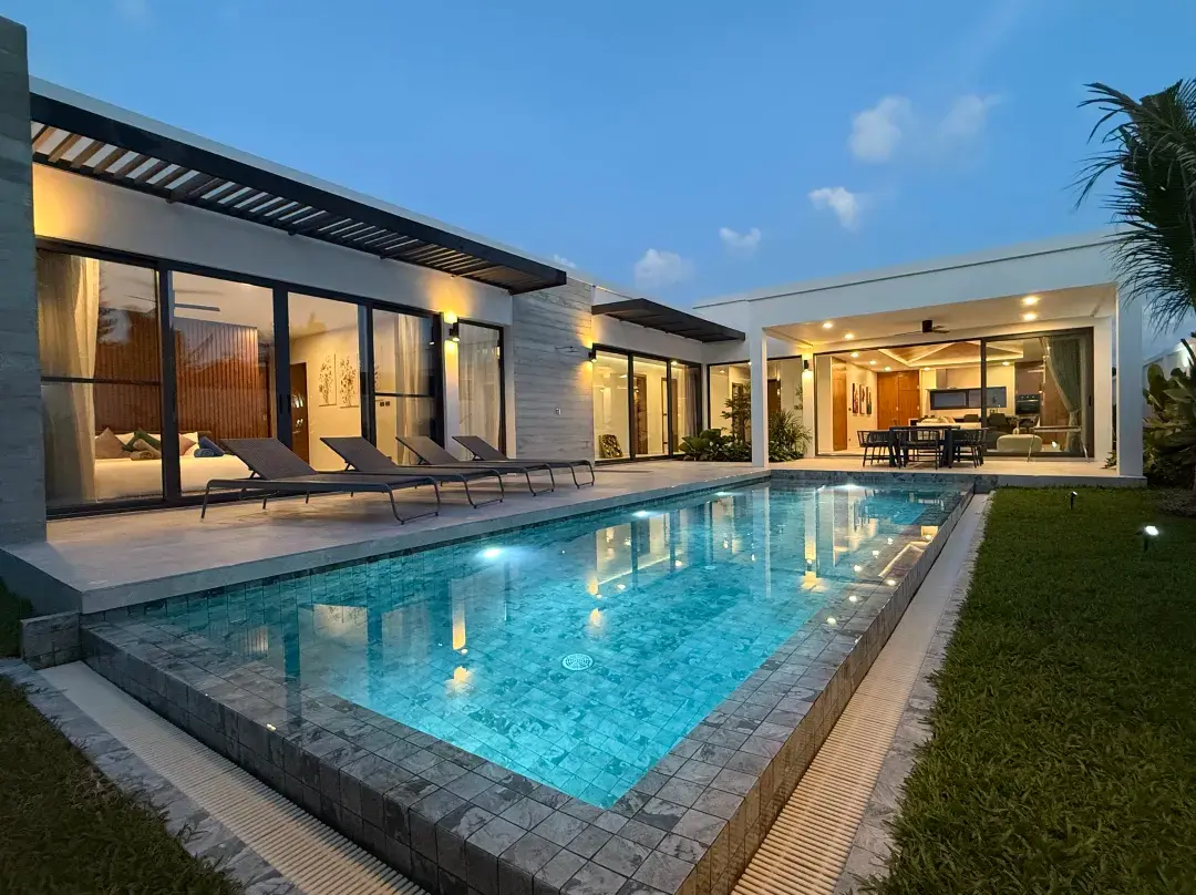 Newly Built: Private Quinta Lane 4br Pool Villa - Phuket