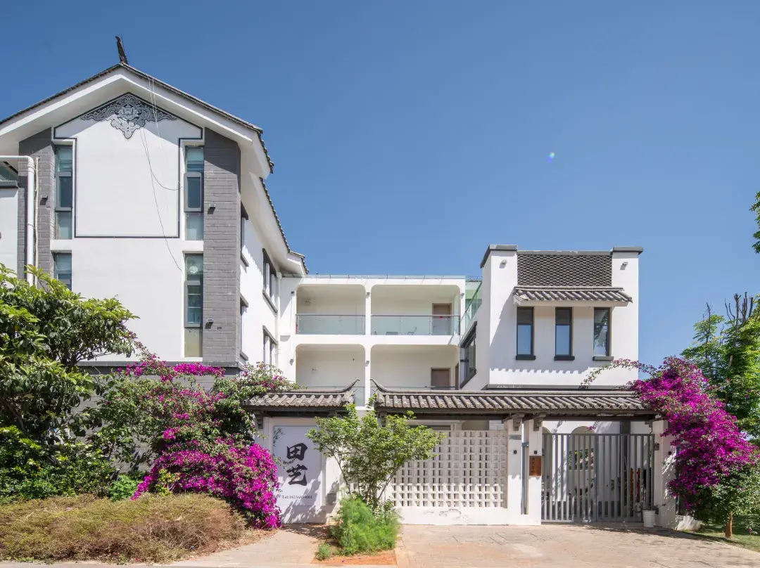 Tianyi · Verdant Isle  Resort Hotel - Dali
