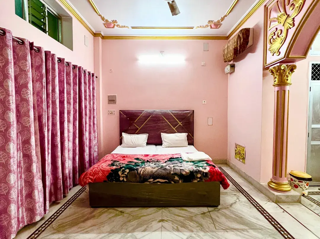 Trilok Residency Dashashwamedh Varanasi - Varanasi