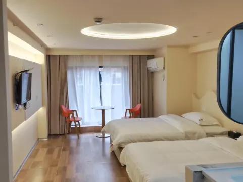 Seasonal Wind Hostel - Chongqing