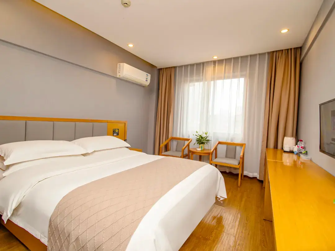 Yibin Kaifeng Hotel - Yibin