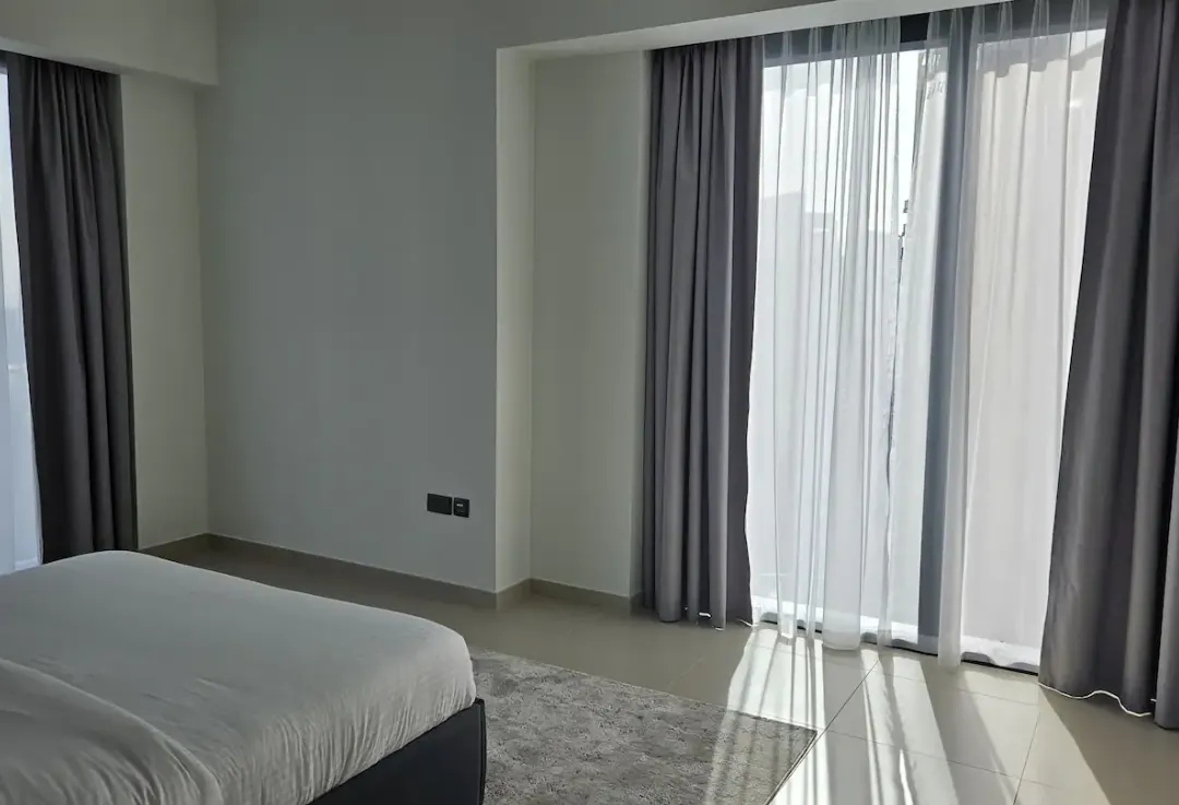 Mh- Act Tower- Downtown-2bhk- Ref4004 - Dubai