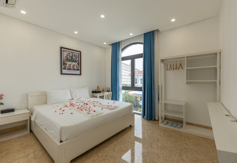 B&J HOTEL, Phu Quoc Island, 2025 Updated Prices and Discounts | Trip.com