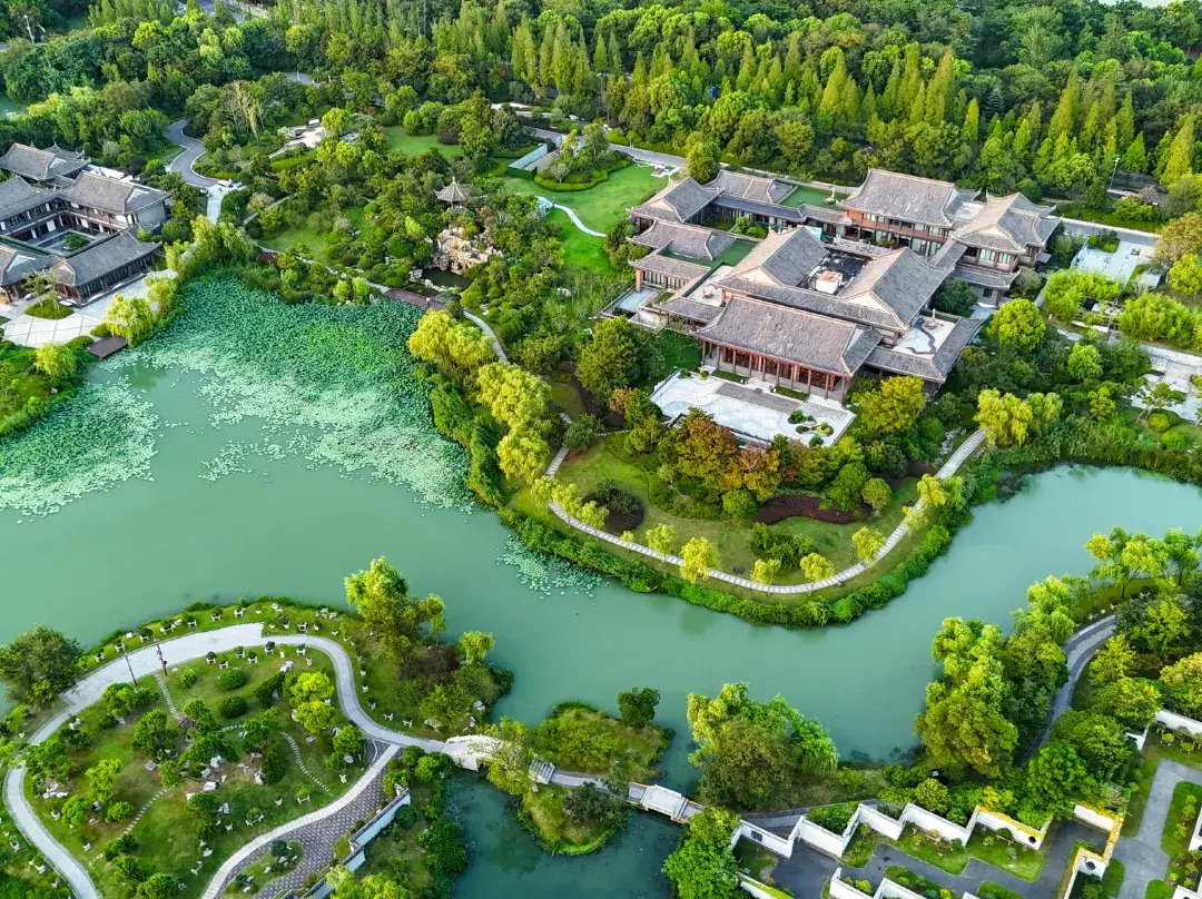 Yangzhou Seclusive Life Hot Spring Resort - Yangzhou