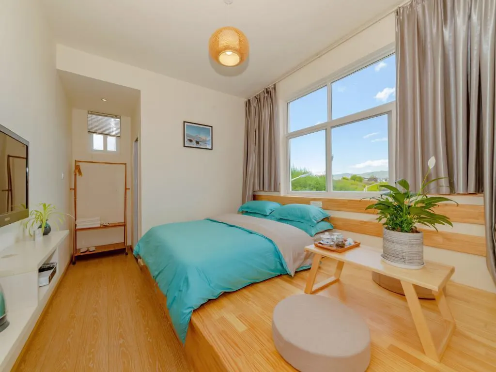 Isolated Island Fire Pit Inn - Dali