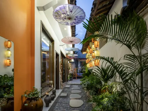 Moyeyunshang  Holiday Inn - Lijiang