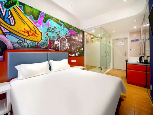 Madiel Su Auto Theme Hotel ) - Harbin