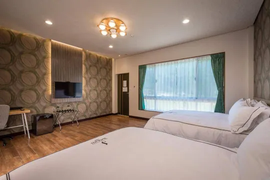 Blackjazz Inn - Nantou County