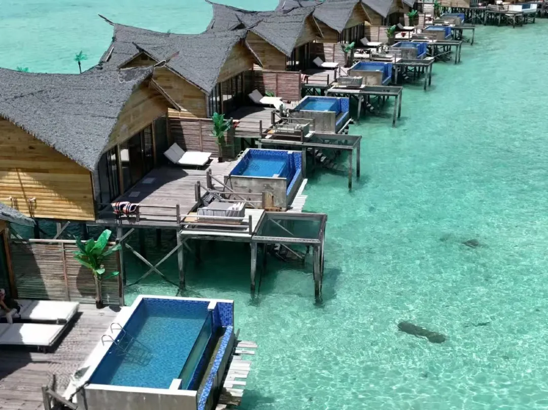 Jelly Sea Resort - Sabah