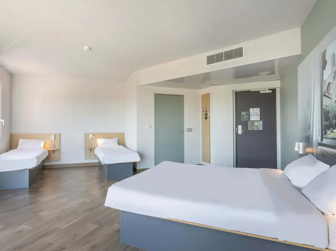 B&b Hotel Aix-en-provence Venelles - Aix-en-Provence