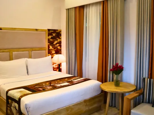 Rancho Bernardo Luxury Villas And Resort - Bagac