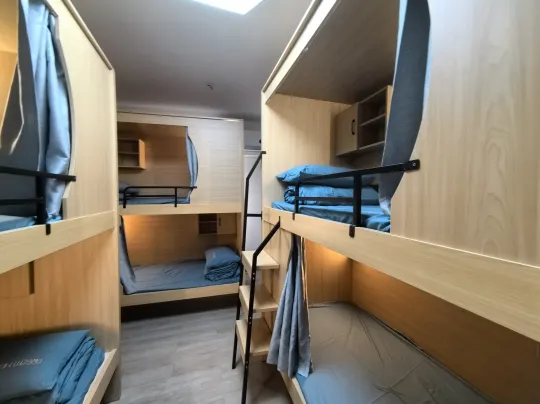 Shaonianyoulvshe - Hong Kong