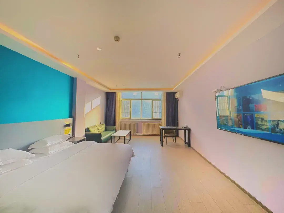 Hello, Karamay Hotel. - Karamay