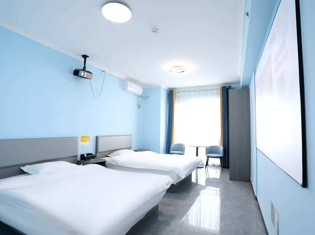 Pingdingshan Atour Hotel - Pingdingshan