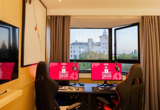 DiPingXianDianJing Hotel (Shanghai Songjiang Fangta Hospital)(地平线电竞酒店 ...