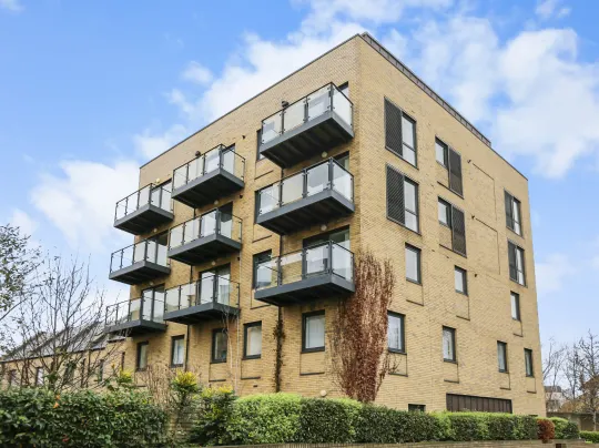 Hybrid Resi - Greenwich - Greenwich