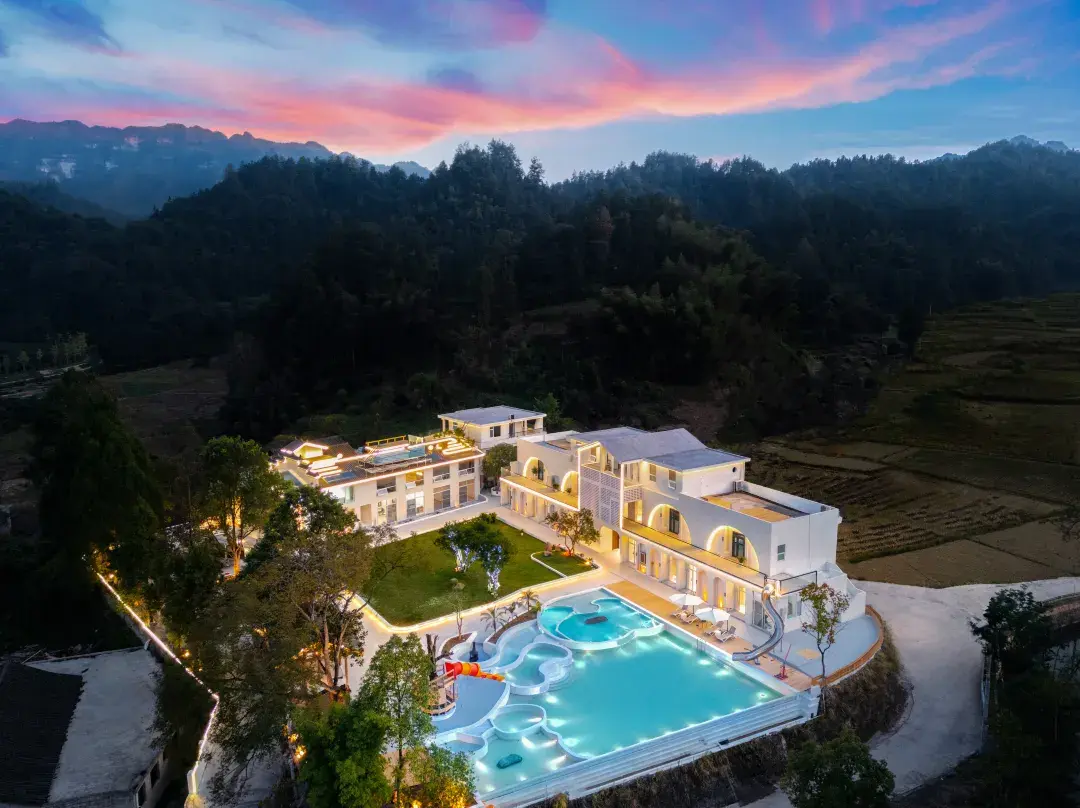 Wishing To Stay In Sanskrit - Tongren