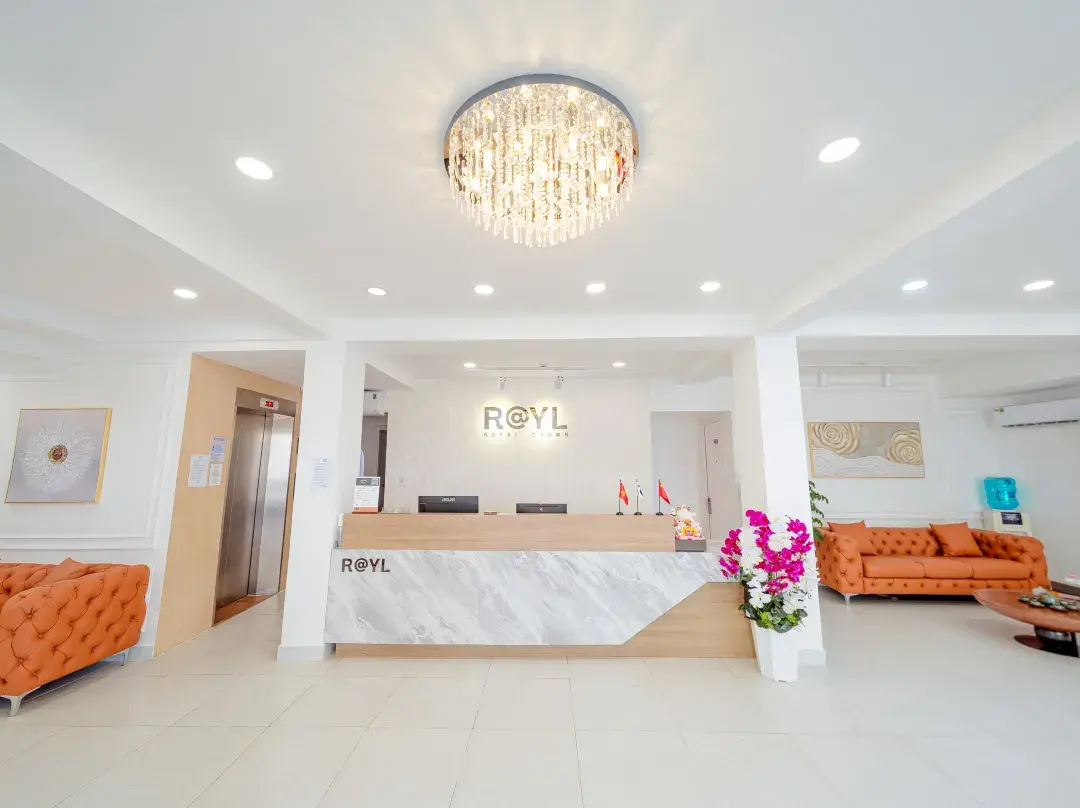 Royal Crown Hotel Near Secc - Phu My Hung - 胡志明市