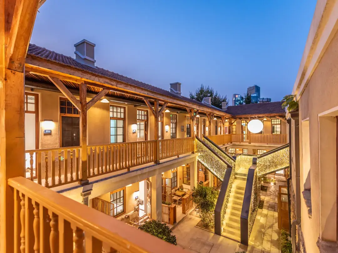 Tuiwa Wooden Tile Garden Holiday Villa - Qingdao