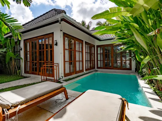 Moonlight Evdekimi – Stylish 2br Escape With Tropical Garden And Pool - Ubud